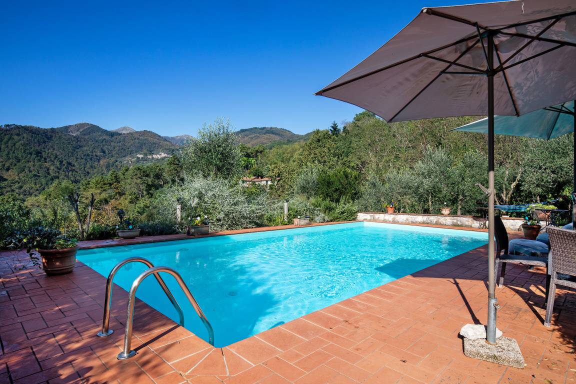 120 M² House ∙ 2 Bedrooms ∙ 6 Guests - Lucca
