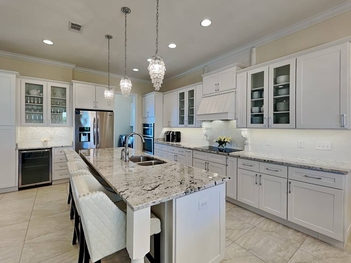 261 M² House ∙ 4 Bedrooms ∙ 10 Guests - Pensacola Beach, FL