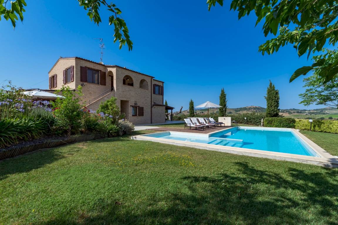 280 M² Villa ∙ 3 Schlafzimmer ∙ 8 Gäste - San Benedetto del Tronto