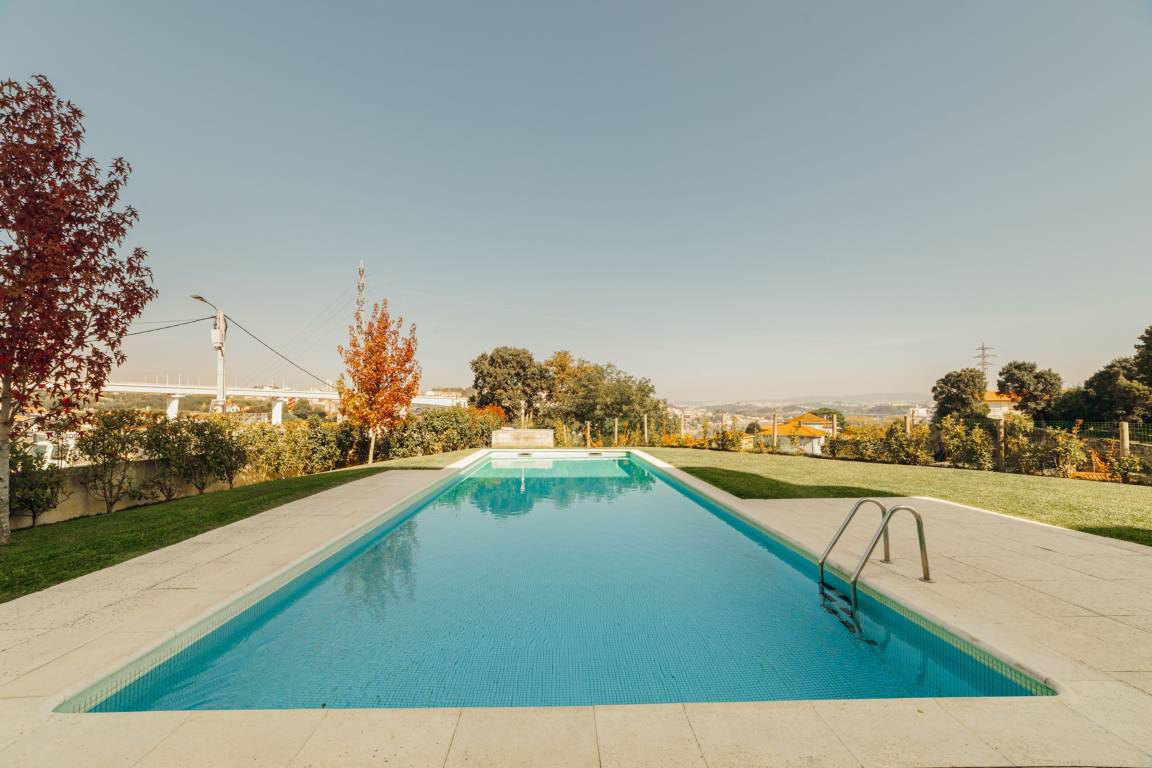 89 M² Huoneisto ∙ 3 Makuuhuonetta ∙ 8 Vierasta - Porto