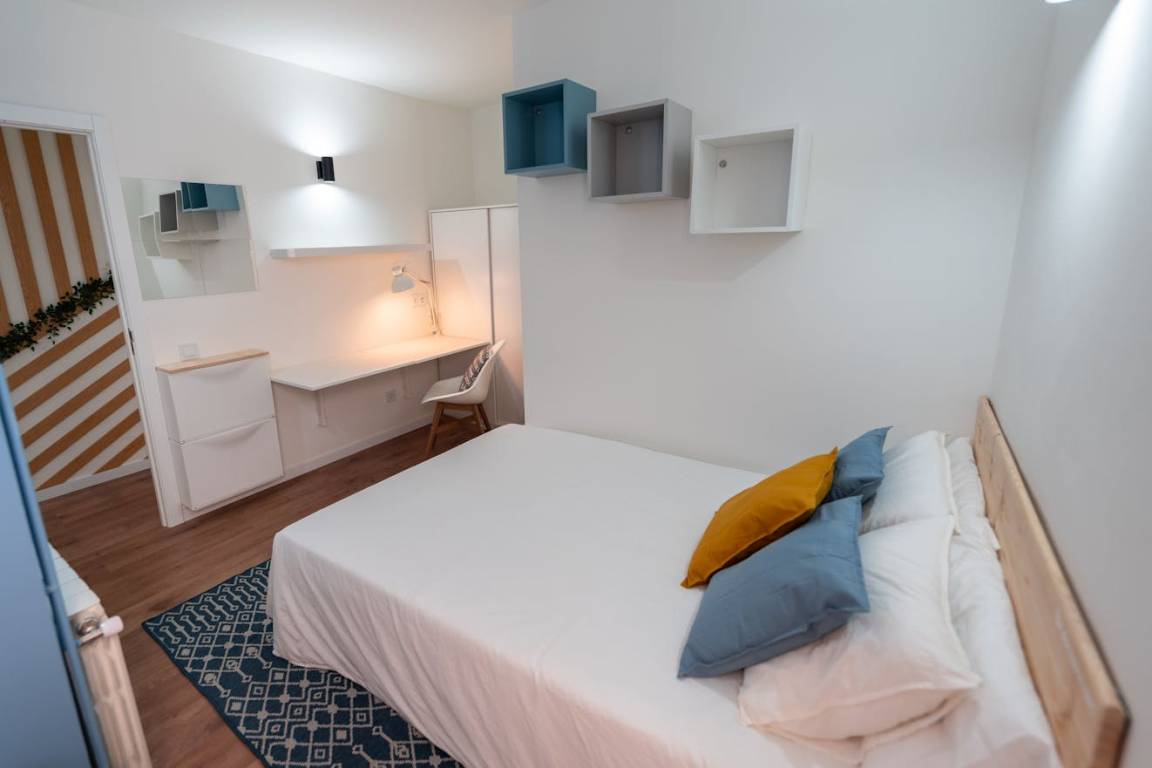 115 M² Habitación Privada ∙ 1 Habitación ∙ 2 Huéspedes - Badalona