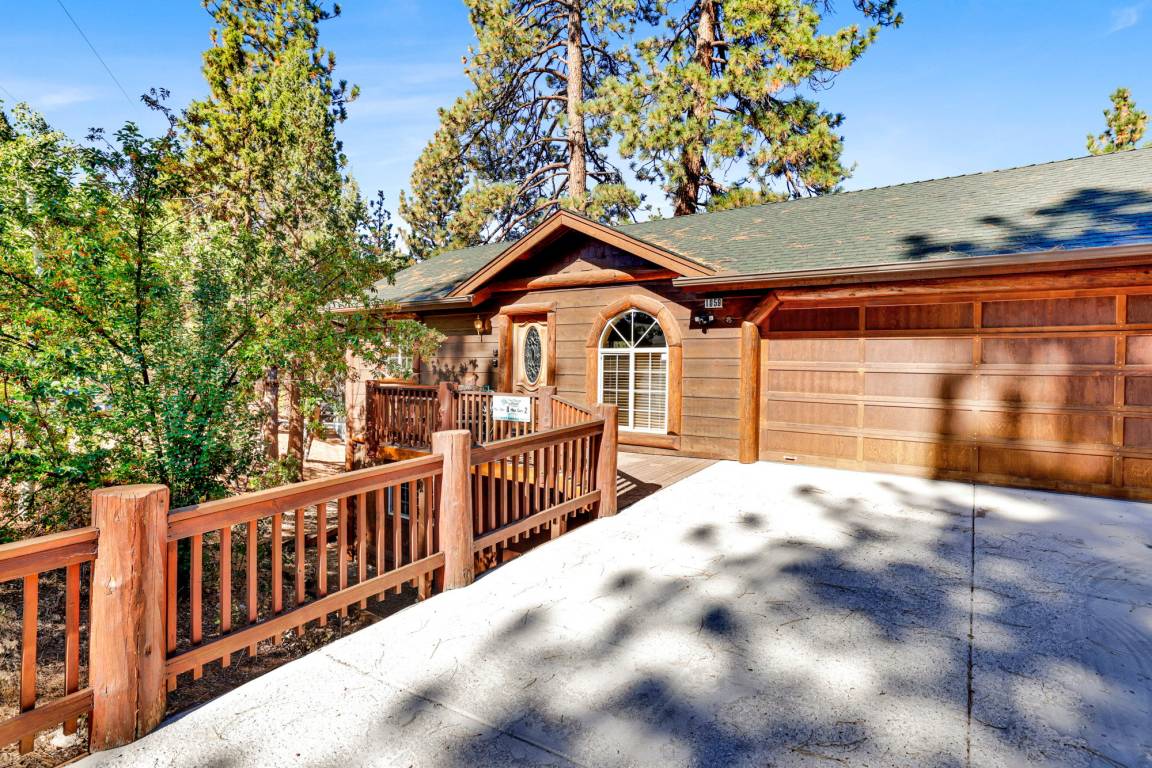 149 M² Cabin ∙ 3 Bedrooms ∙ 8 Guests - Big Bear Lake, CA