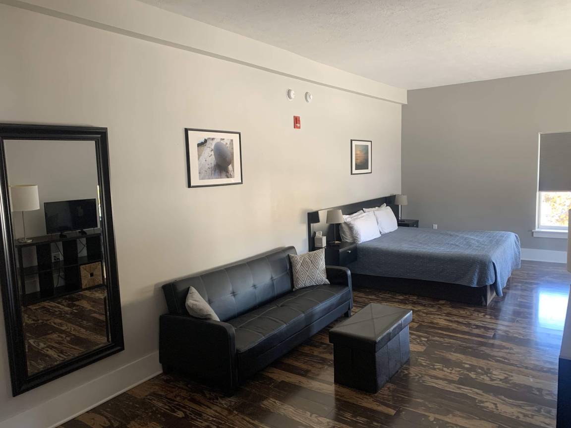 Apartment ∙ 1 Bedroom ∙ 4 Guests - Leelanau State Park, Northport