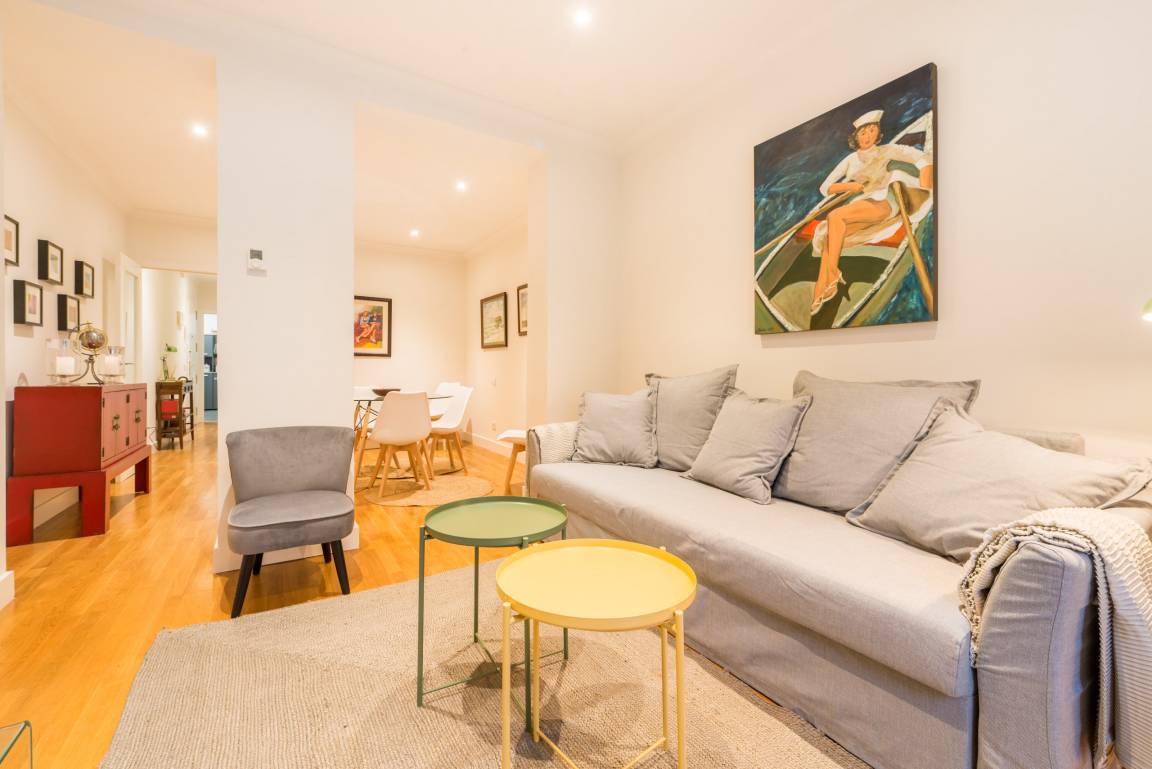 89 M² Apartment ∙ 2 Bedrooms ∙ 6 Guests - Madrid
