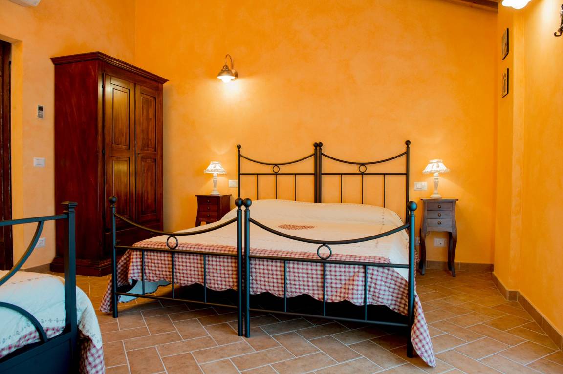 18 M² Habitación Privada ∙ 1 Habitación ∙ 3 Huéspedes - Fidenza