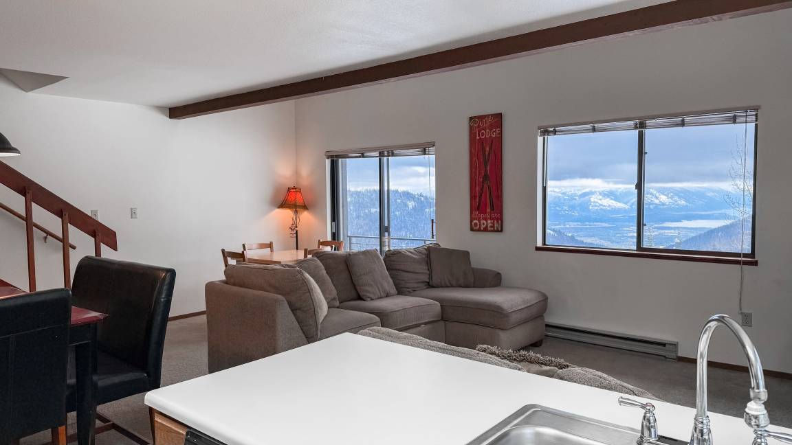Condo ∙ 2 Bedrooms ∙ 7 Guests - Sandpoint, ID