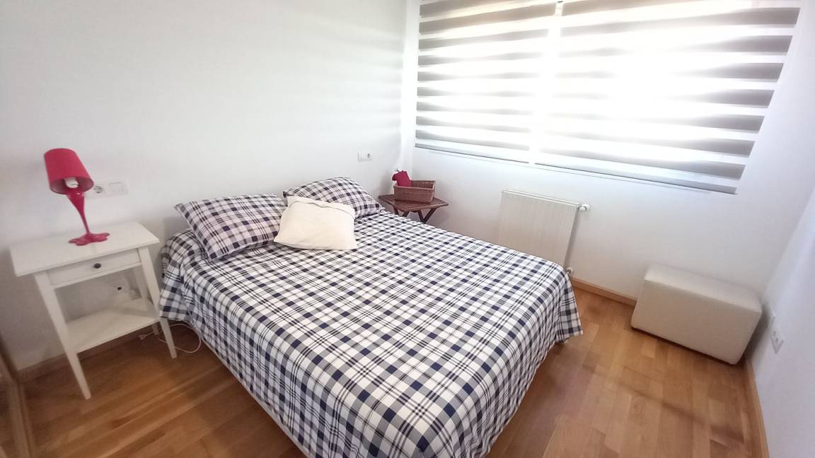 50 M² Apartamento ∙ 1 Habitación ∙ 3 Huéspedes - Avilés