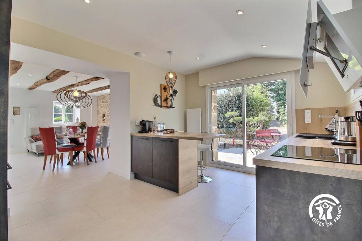 56 M² Gîte ∙ 1 Chambre ∙ 2 Personnes - Étel