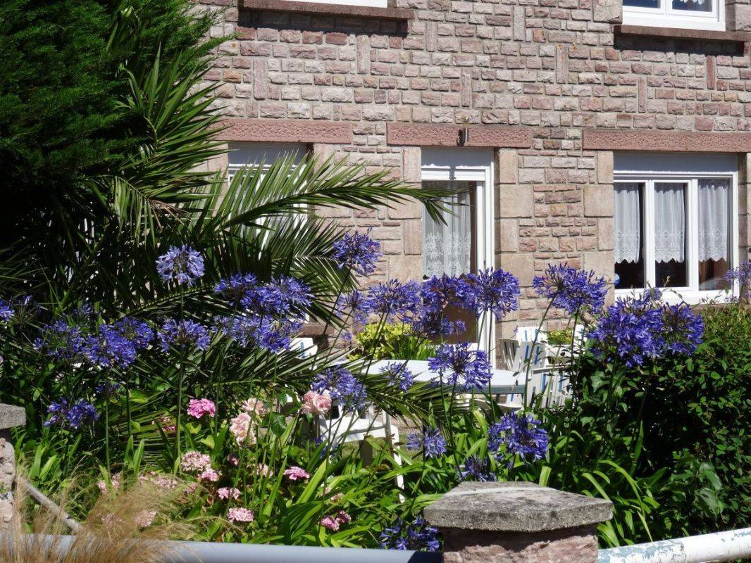 65 M² Gîte ∙ 2 Chambres ∙ 4 Personnes - Erquy