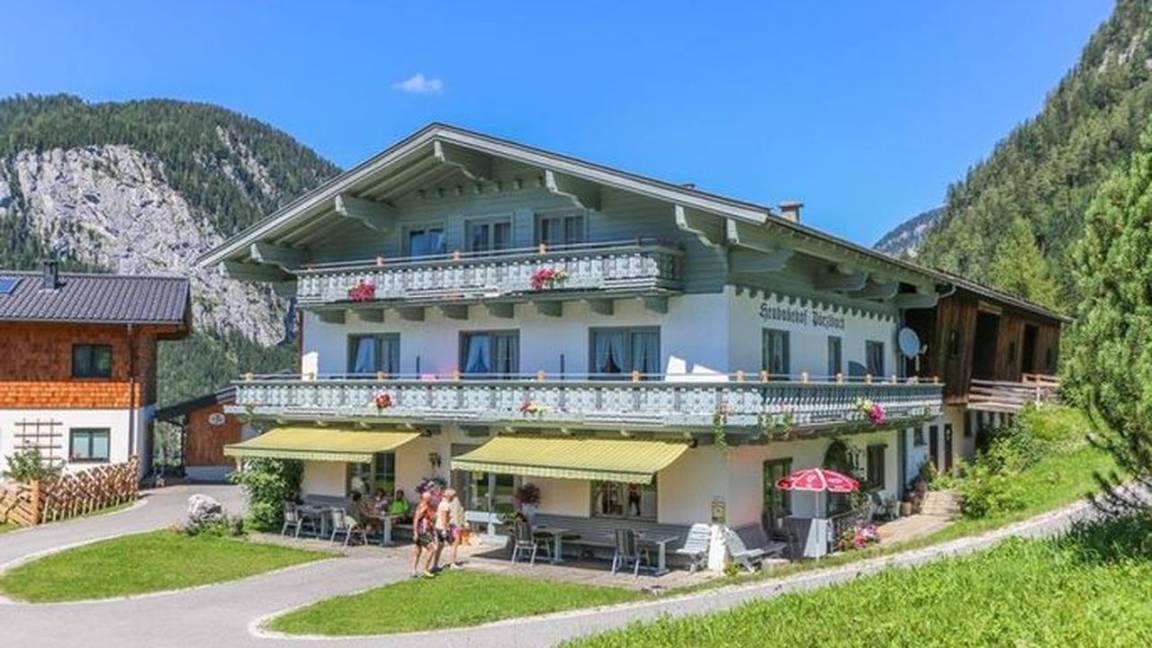 Hotel ∙ 1 Bedroom ∙ 3 Guests - Lofer