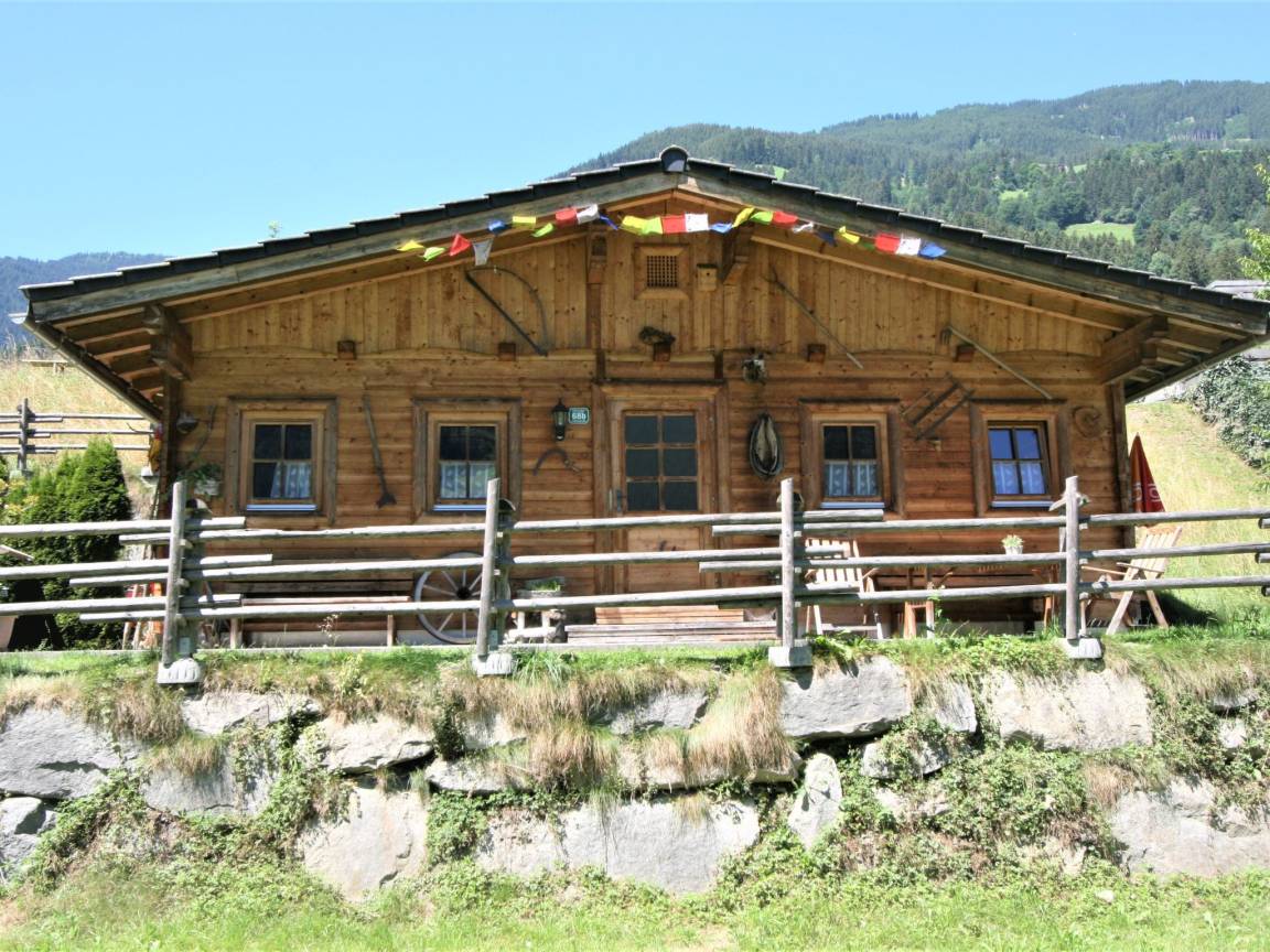 60 M² Talo ∙ 2 Makuuhuonetta ∙ 6 Vierasta - Mayrhofen