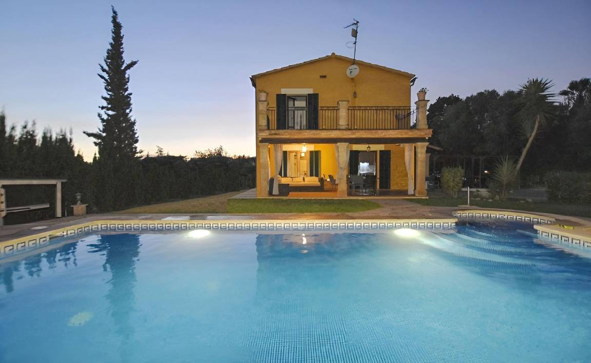 198 M² Casa ∙ 4 Habitaciones ∙ 8 Huéspedes - Inca