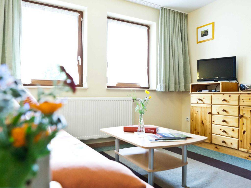 37 M² Ferienwohnung ∙ 1 Schlafzimmer ∙ 2 Gäste - Todtnau