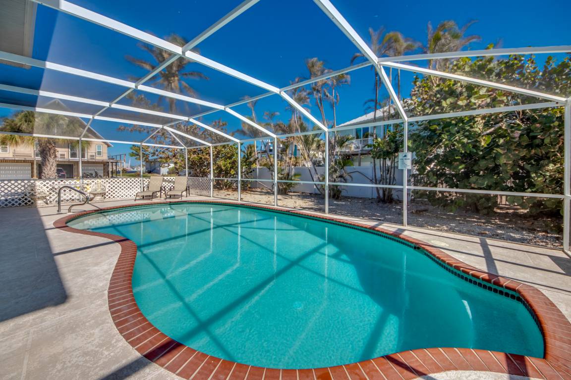 99 M² Ferienhaus ∙ 3 Schlafzimmer ∙ 8 Gäste - Fort Myers Beach, FL
