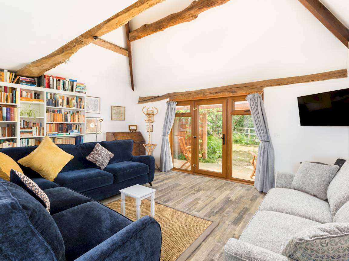 56 M² House ∙ 1 Bedroom ∙ 4 Guests - Warwick