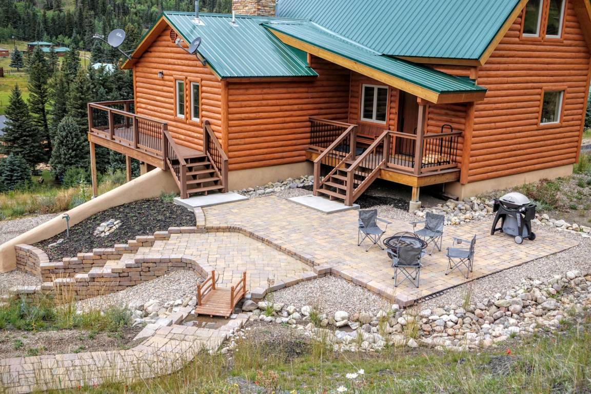 Cabin ∙ 3 Bedrooms ∙ 10 Guests - Taos Ski Valley, NM
