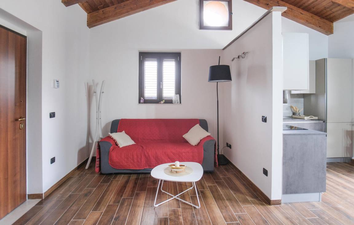 80 M² Dúplex ∙ 2 Habitaciones ∙ 4 Huéspedes - Battipaglia
