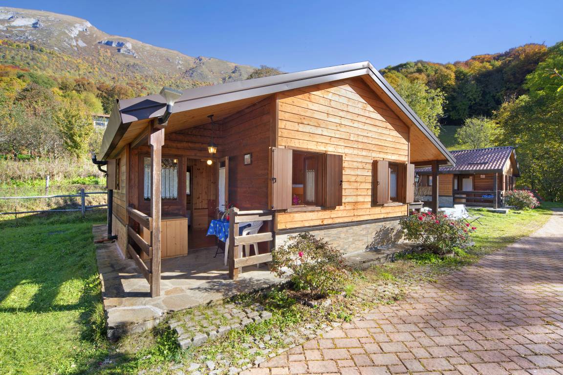 30 M² Huis ∙ 2 Slaapkamers ∙ 4 Gasten - Barzio