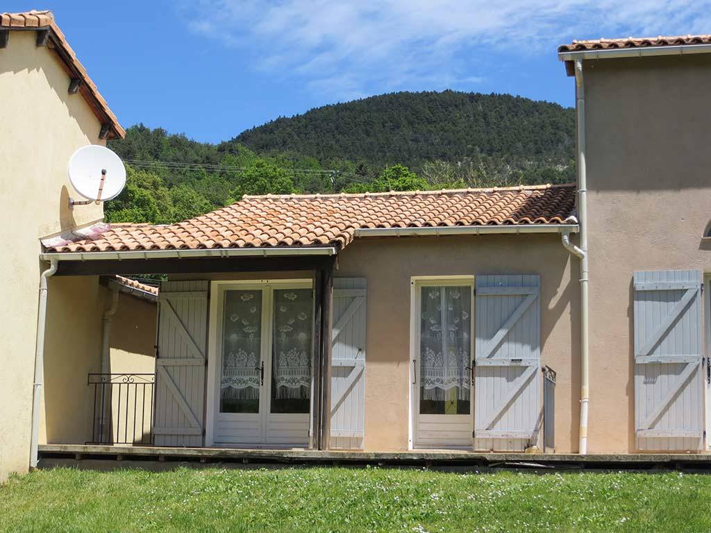 32 M² Gîte ∙ 1 Slaapkamer ∙ 4 Gasten - Alpes-de-Haute-Provence