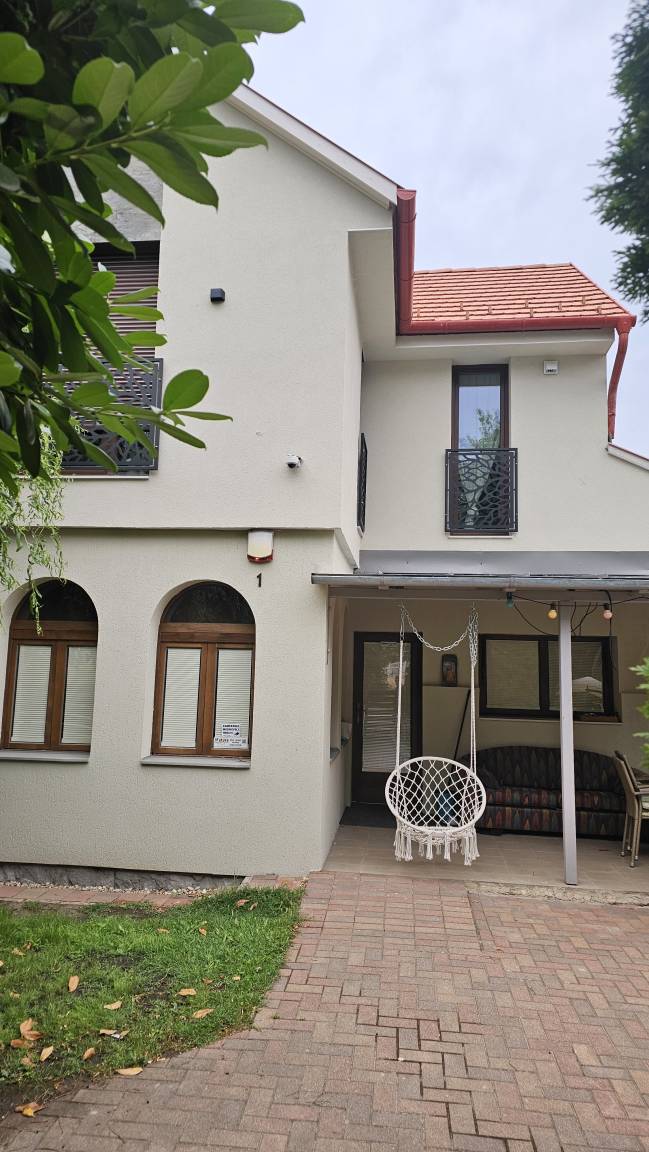 110 M² House ∙ 4 Bedrooms ∙ 8 Guests - Siófok