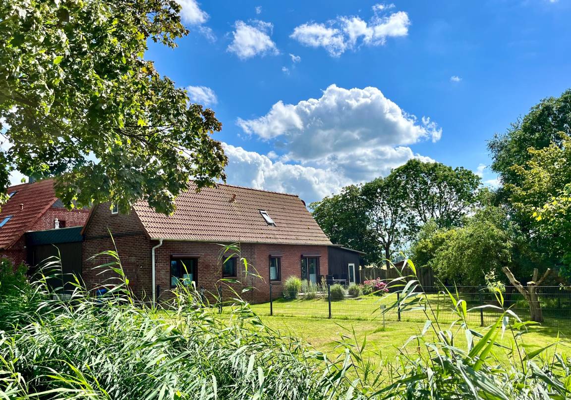 75 M² Ferienwohnung ∙ 2 Schlafzimmer ∙ 6 Gäste - Nordenham