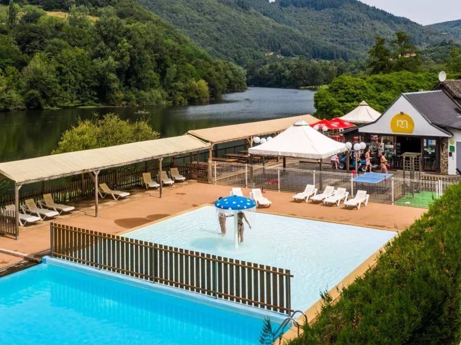 29 M² Caravan ∙ 2 Bedrooms ∙ 6 Guests - Lot