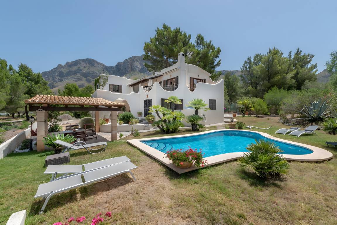 350 M² Ferienhaus ∙ 3 Schlafzimmer ∙ 6 Gäste - Artà