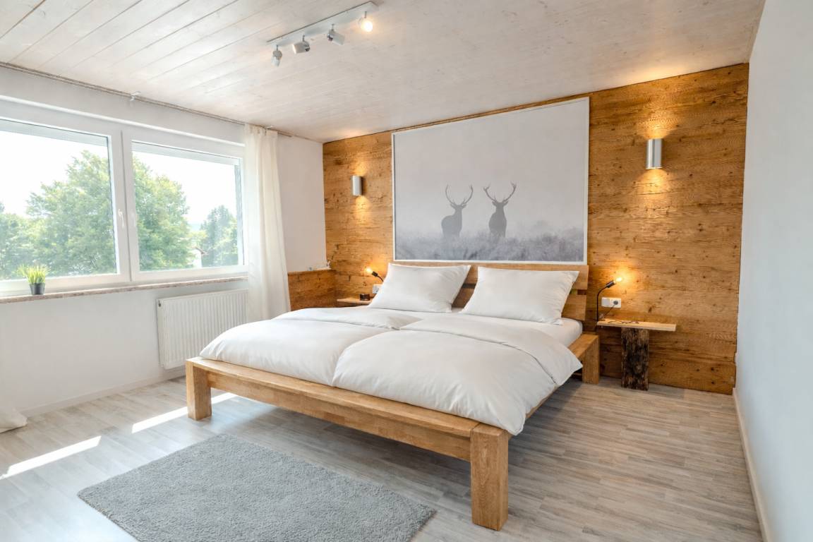 92 M² Ferienwohnung ∙ 3 Schlafzimmer ∙ 6 Gäste - Bad Rodach