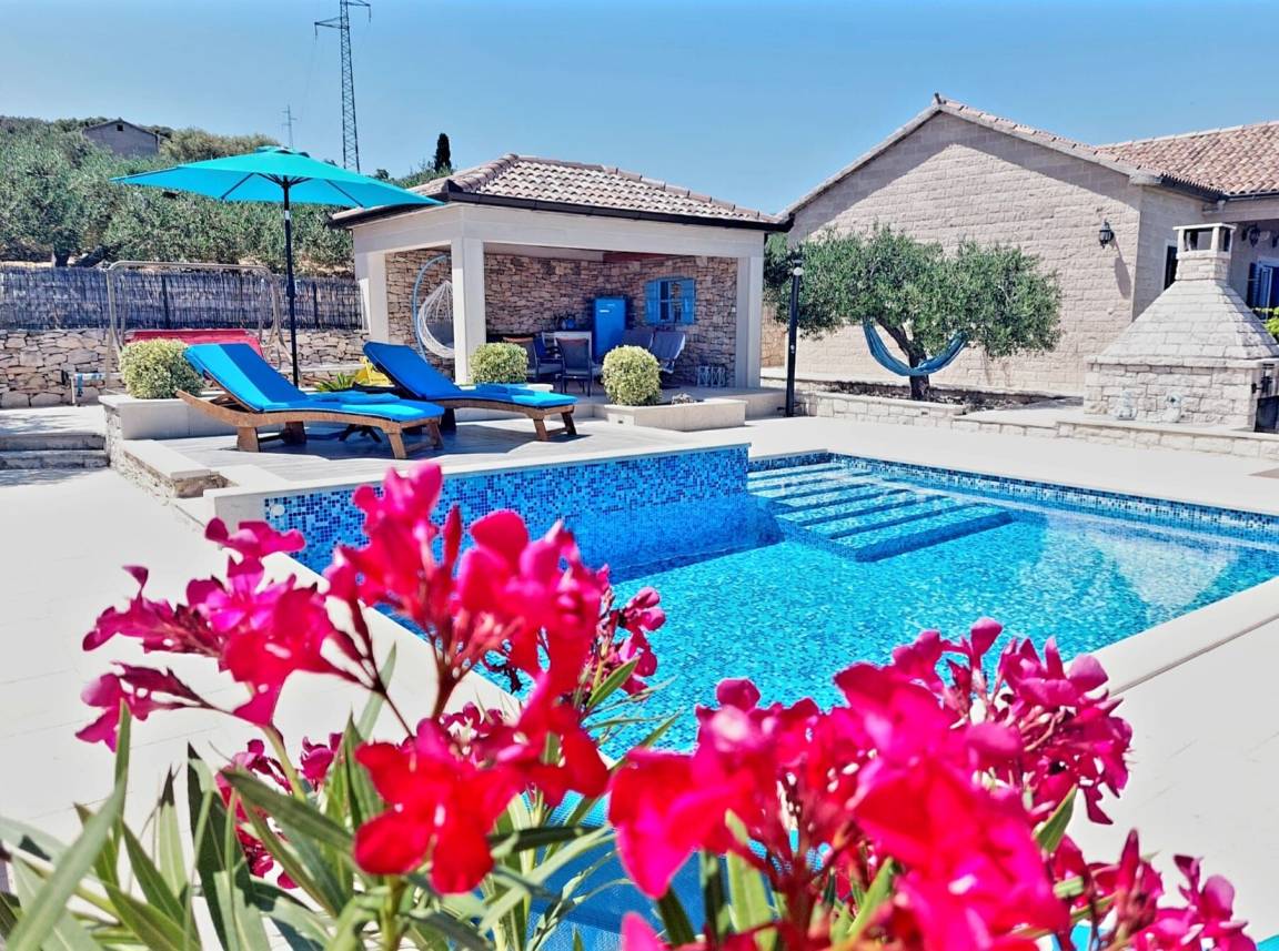 70 M² Casa Vacanza ∙ 2 Camere Da Letto ∙ 4 Ospiti - Almissa