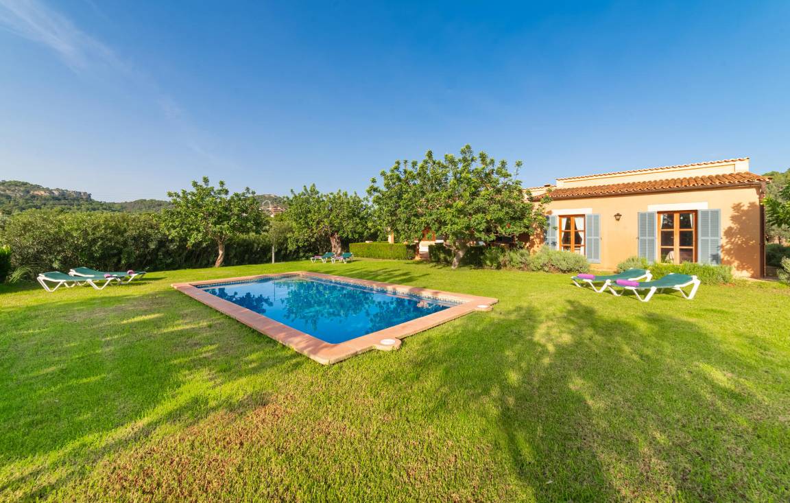 324 M² Huis ∙ 3 Slaapkamers ∙ 6 Gasten - Cala Bona