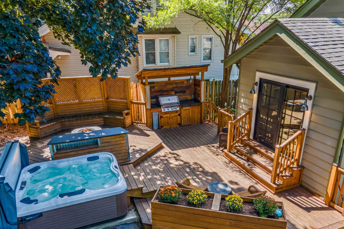 116 M² House ∙ 2 Bedrooms ∙ 6 Guests - Algonquin, IL