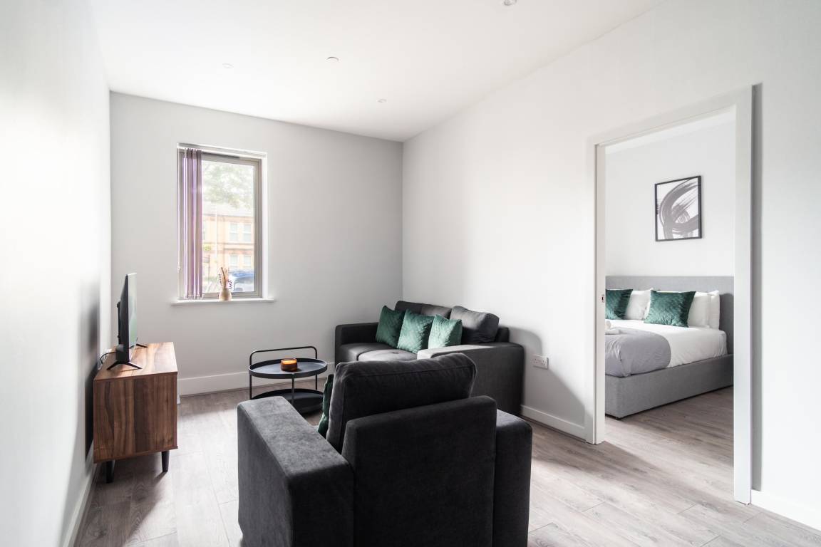 70 M² Apartment ∙ 2 Bedrooms ∙ 4 Guests - Ormskirk