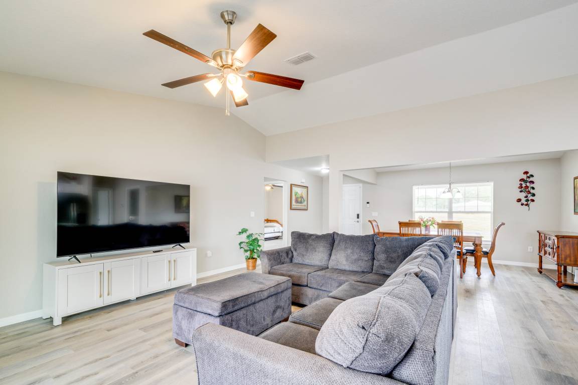 167 M² House ∙ 3 Bedrooms ∙ 6 Guests - Diamond Lake, Belleview