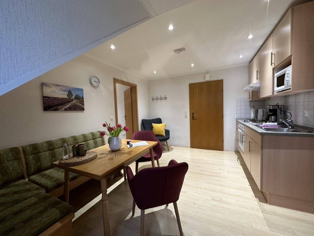 48 M² Ferienwohnung ∙ 2 Schlafzimmer ∙ 3 Gäste - Bispingen