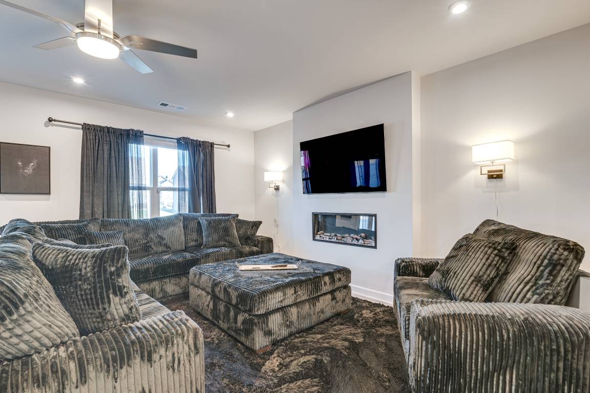 146 M² Apartment ∙ 3 Bedrooms ∙ 5 Guests - Gallatin, TN