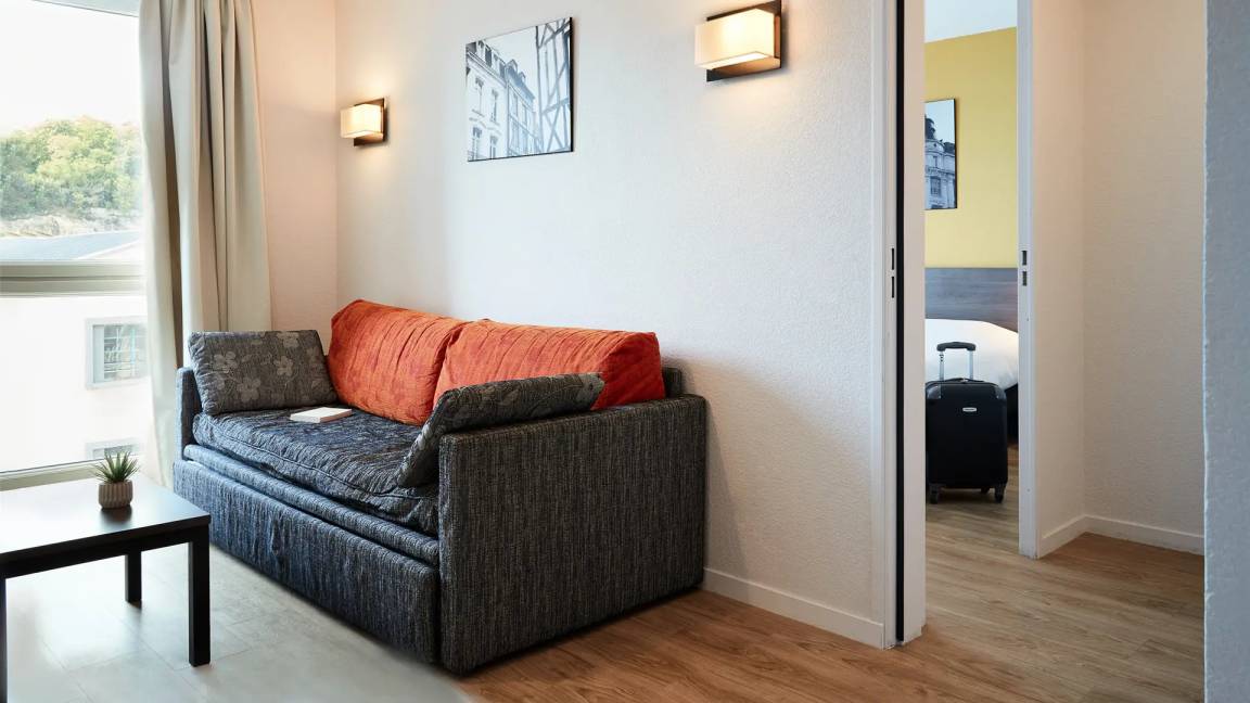 28 M² Appartement ∙ 1 Chambre ∙ 4 Personnes - Poitiers