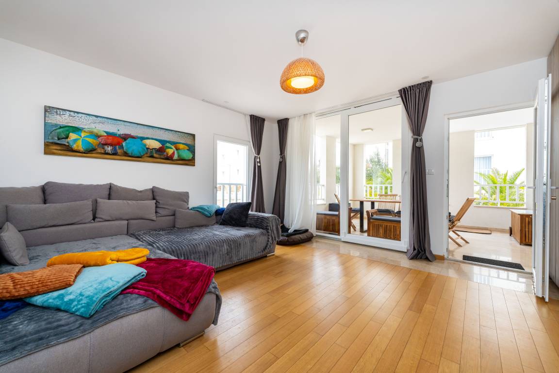 Apartment ∙ 3 Bedrooms ∙ 6 Guests - Pirovac