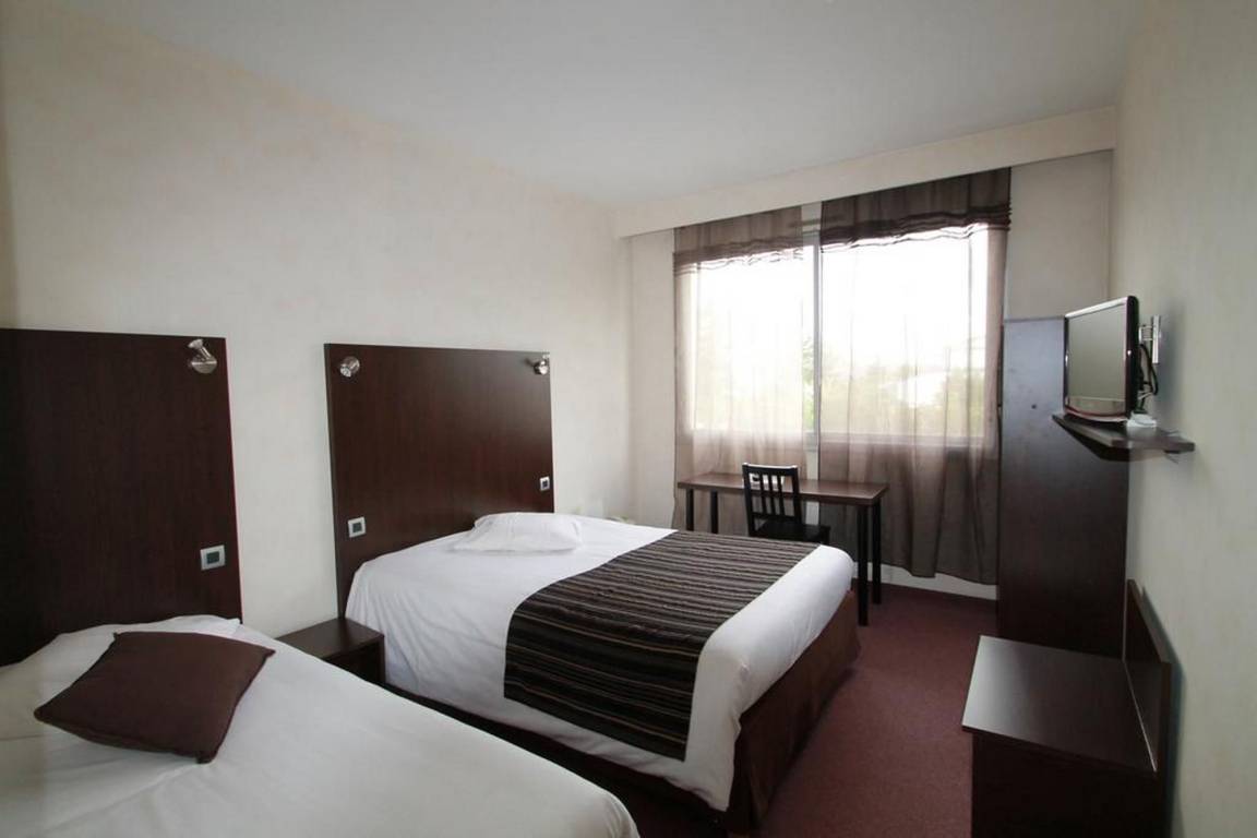 Hotel ∙ 1 Bedroom ∙ 3 Guests - Saint-Priest