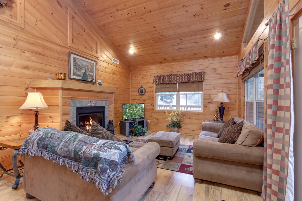 78 M² Cabin ∙ 1 Bedroom ∙ 4 Guests - Gatlinburg, TN
