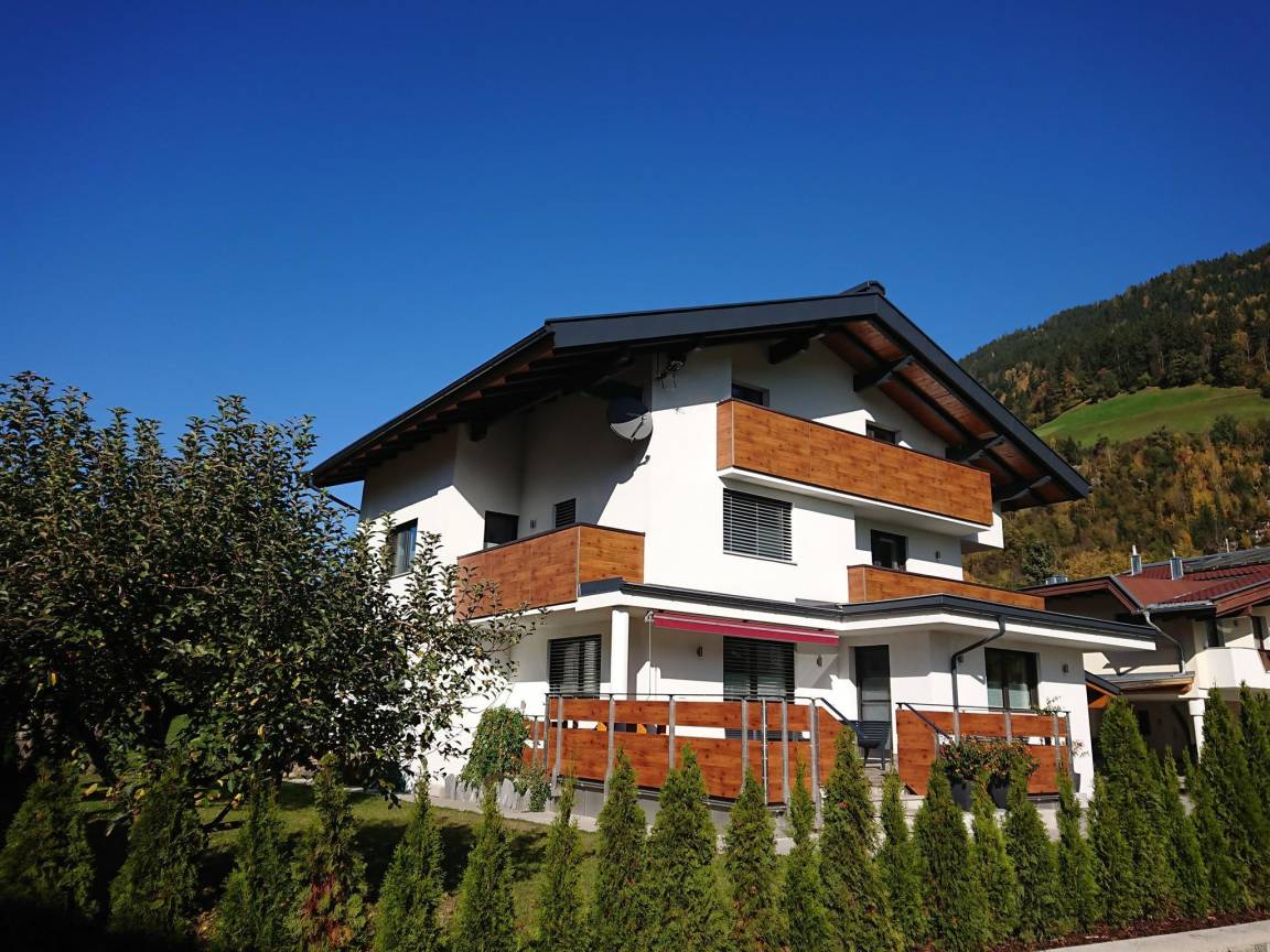 70 M² Ferienwohnung ∙ 2 Schlafzimmer ∙ 5 Gäste - Zillertal