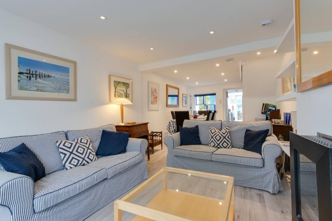 Cottage ∙ 2 Bedrooms ∙ 4 Guests - Southwold