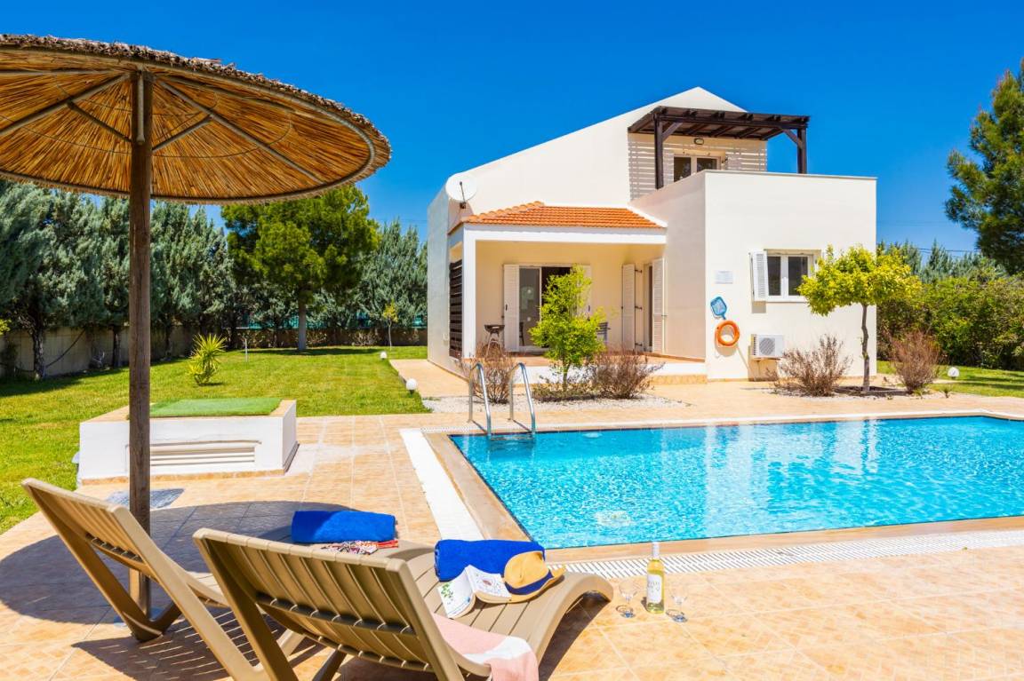 165 M² Villa ∙ 2 Bedrooms ∙ 4 Guests - Faliraki