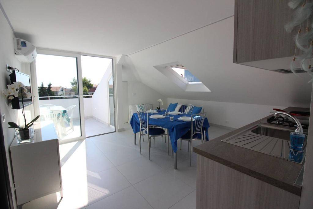 65 M² Apartment ∙ 2 Bedrooms ∙ 5 Guests - San Benedetto del Tronto