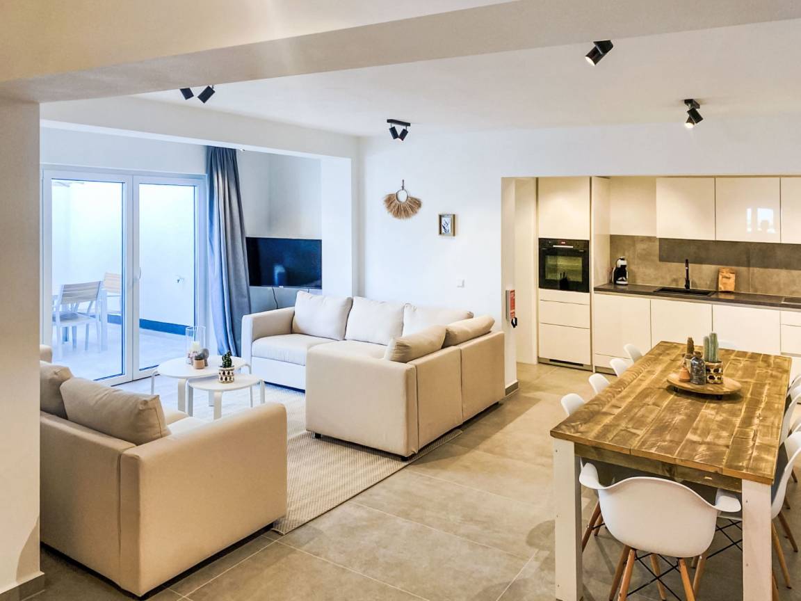 110 M² Apartamento ∙ 4 Habitaciones ∙ 10 Huéspedes - Premantura