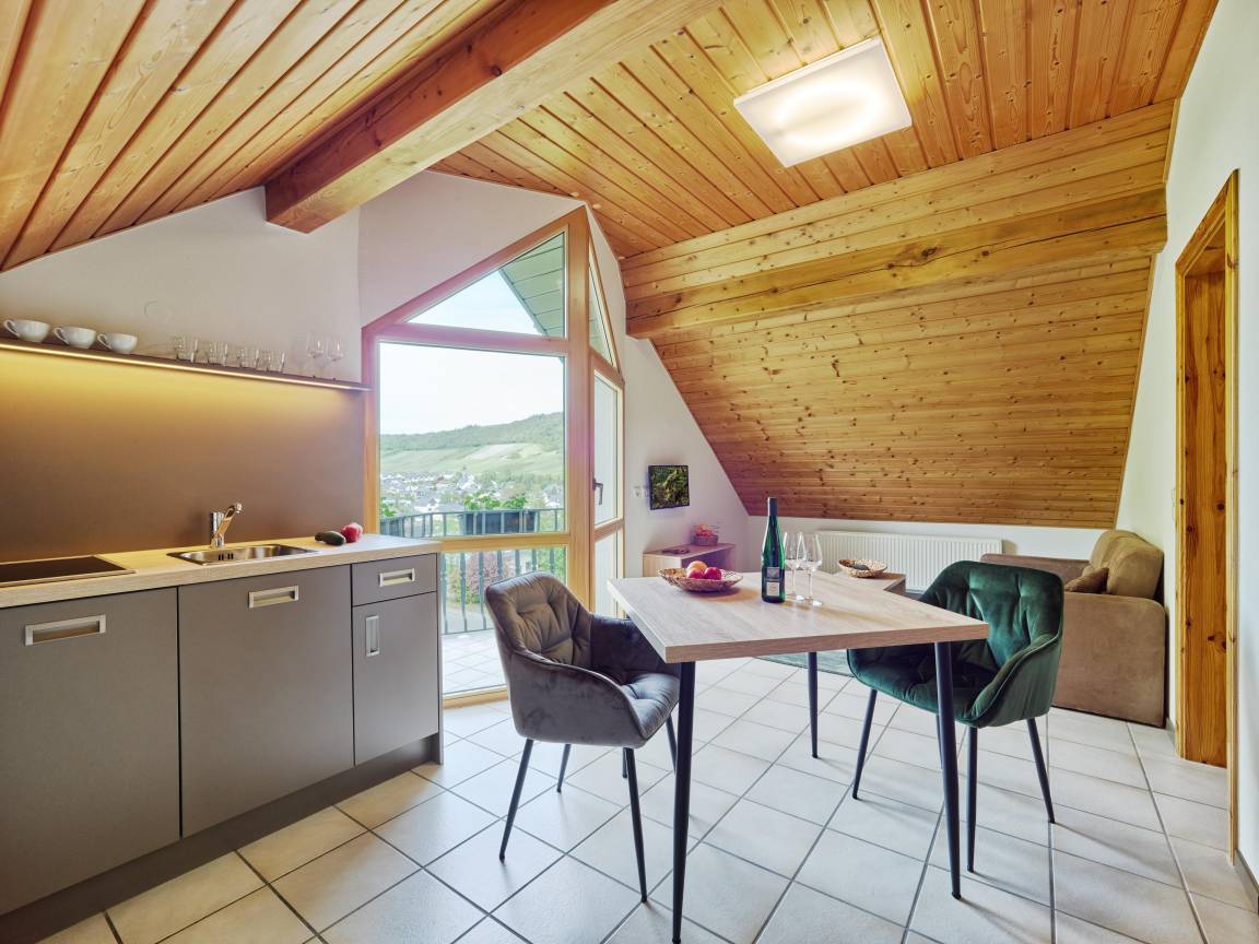 36 M² Ferienwohnung ∙ 1 Schlafzimmer ∙ 2 Gäste - Lieser