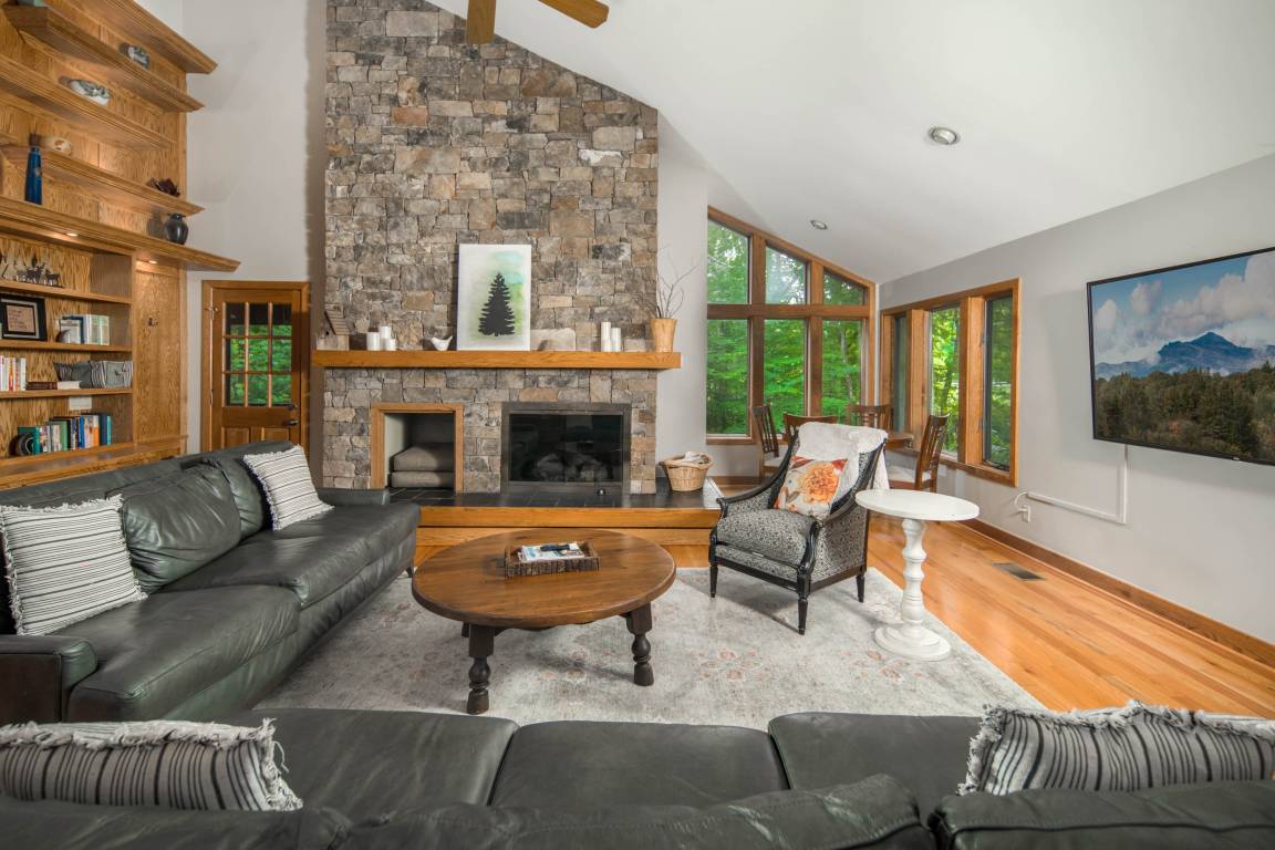 420 M² Lodge ∙ 7 Bedrooms ∙ 16 Guests - Boone, NC