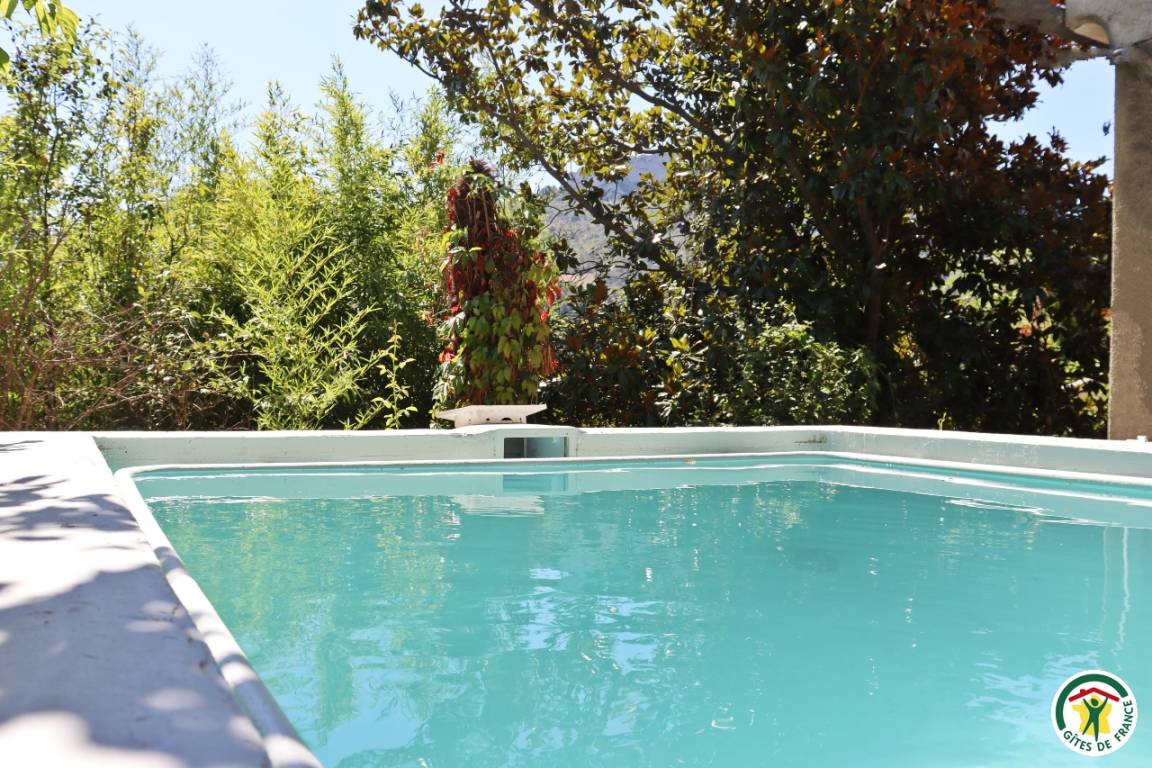 100 M² Gîte ∙ 4 Chambres ∙ 8 Personnes - Malaucène