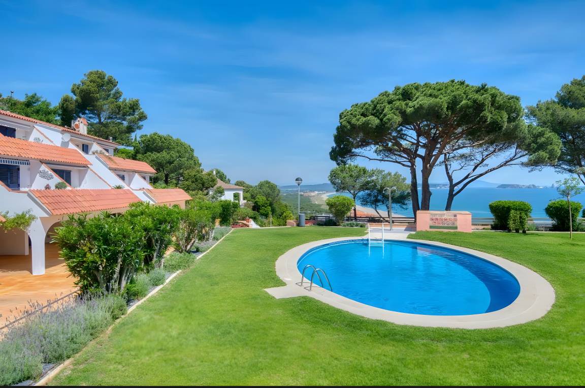 77 M² Ferienwohnung ∙ 3 Schlafzimmer ∙ 6 Gäste - Begur