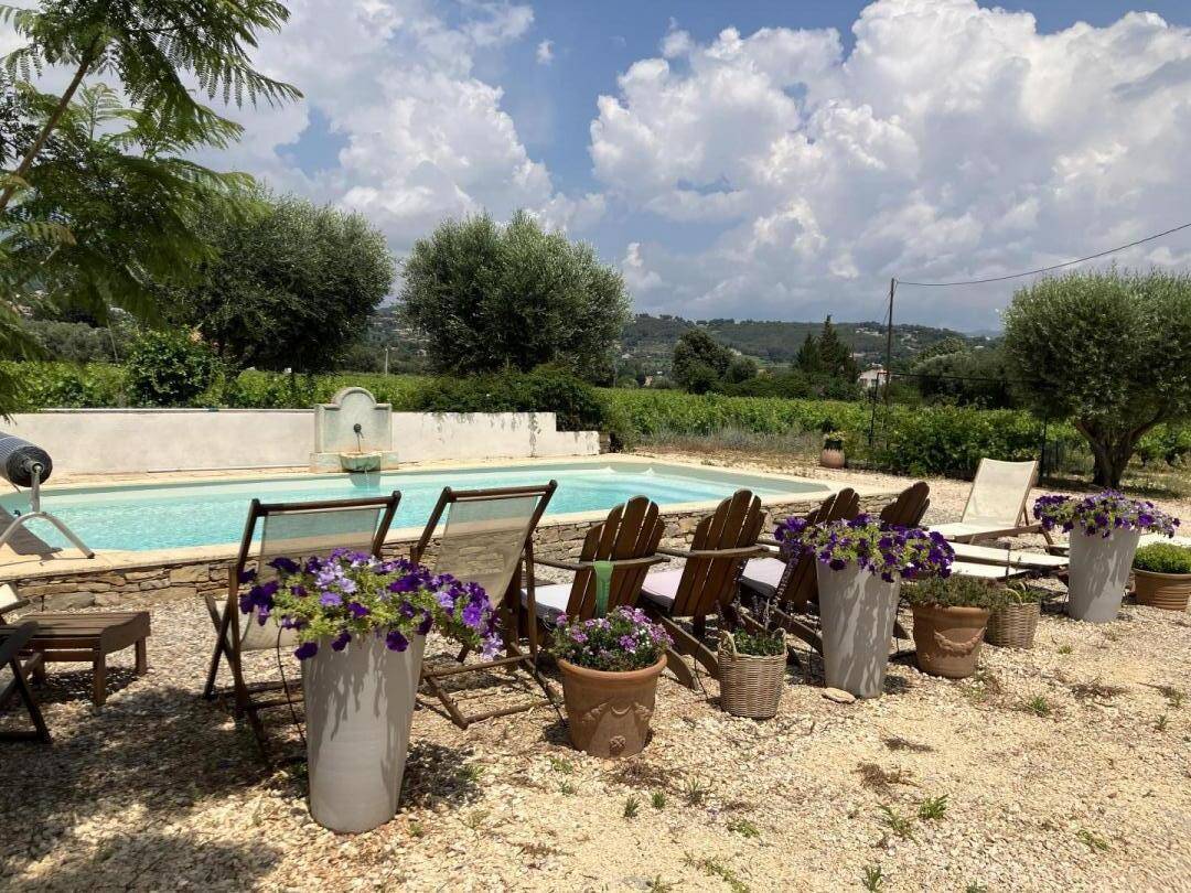70 M² Gîte ∙ 2 Bedrooms ∙ 2 Guests - Cassis