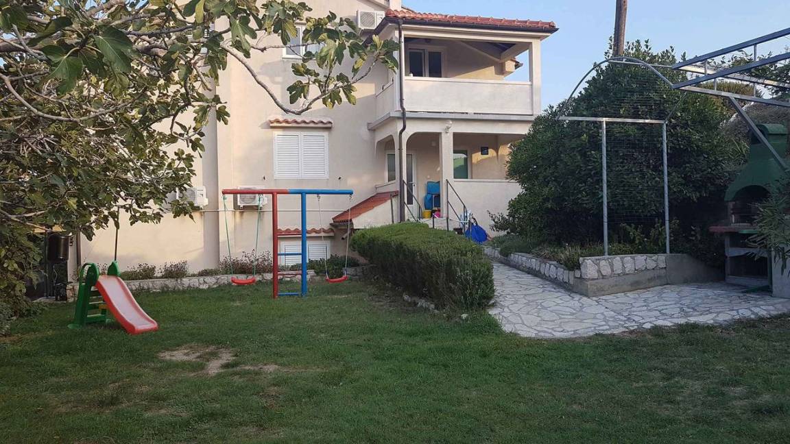 65 M² Appartement ∙ 2 Slaapkamers ∙ 4 Gasten - Baška